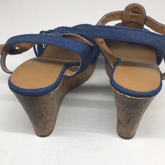 dominique nicole | Shoes | Dominique Nicole Wedge Sandals | Poshmark